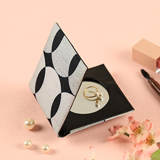 Pocket-Mirror.jpg