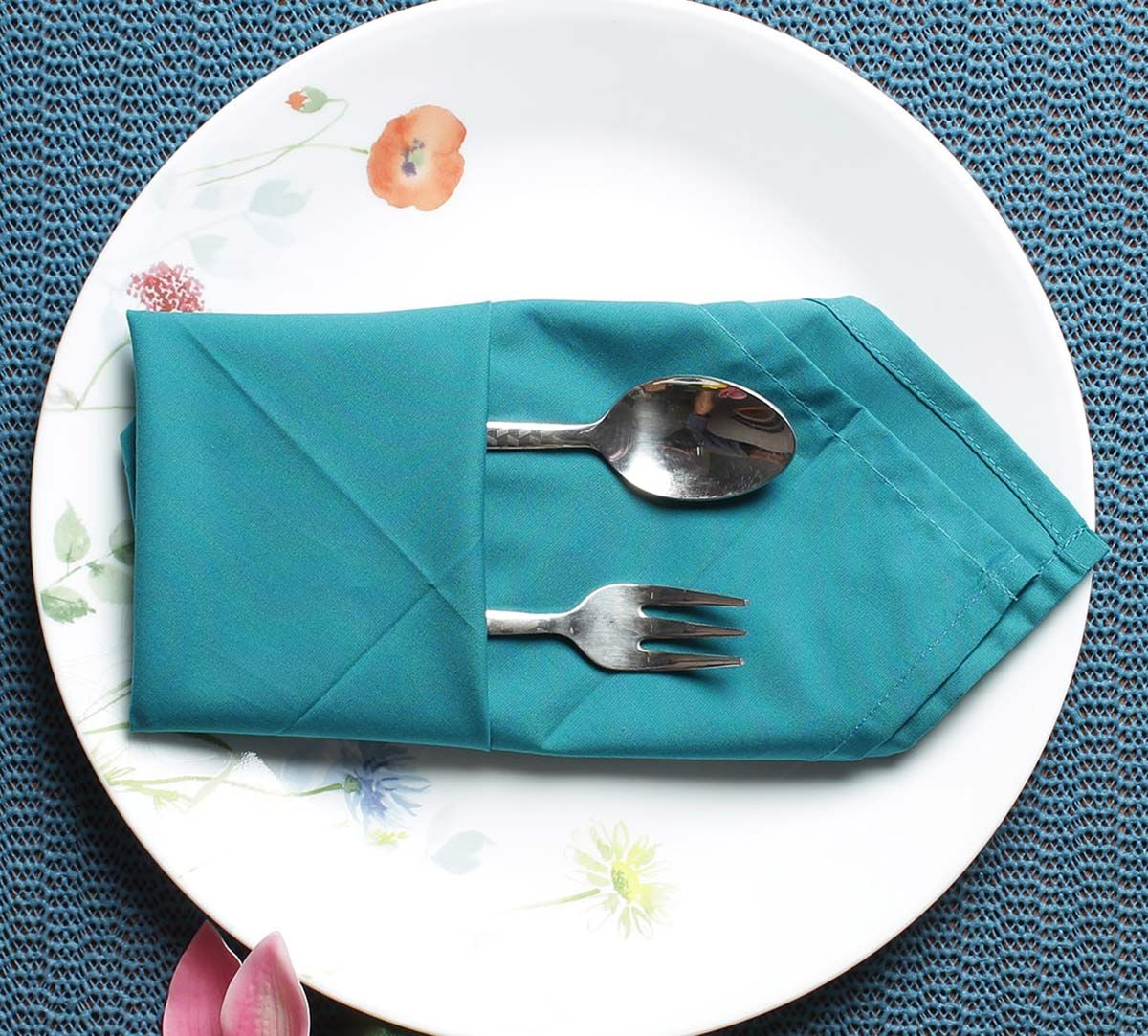 Buy plain dinner table napkins set of 6 online | India Circus